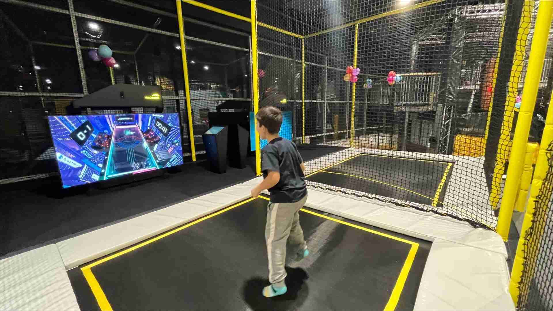 Парти център Фънтопия София - детски клуб, занималня